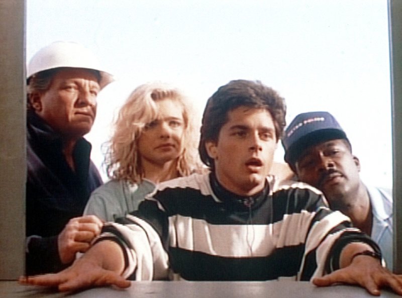 Baywatch / Baywatch Hawaii: Fünf Dollar für die Pier (Armored Car ...