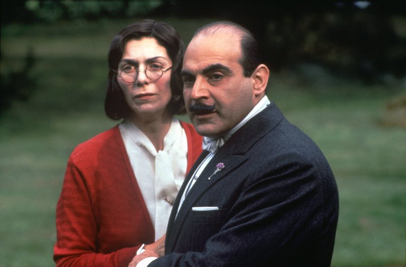 Agatha Christies Poirot / Hercule Poirot: Die Wespe (Death in the ...