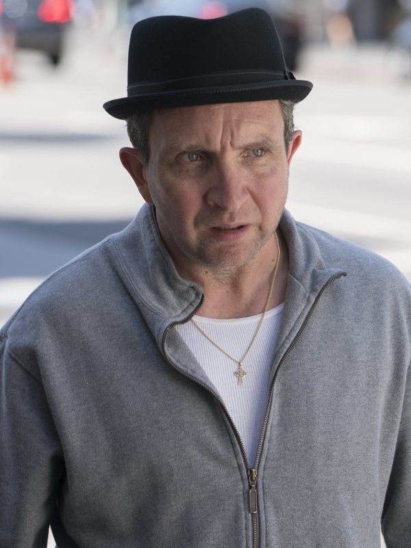 [04x04] We've got tonight (Federal Boobie Inspector) - Ray Donovan – TV ...