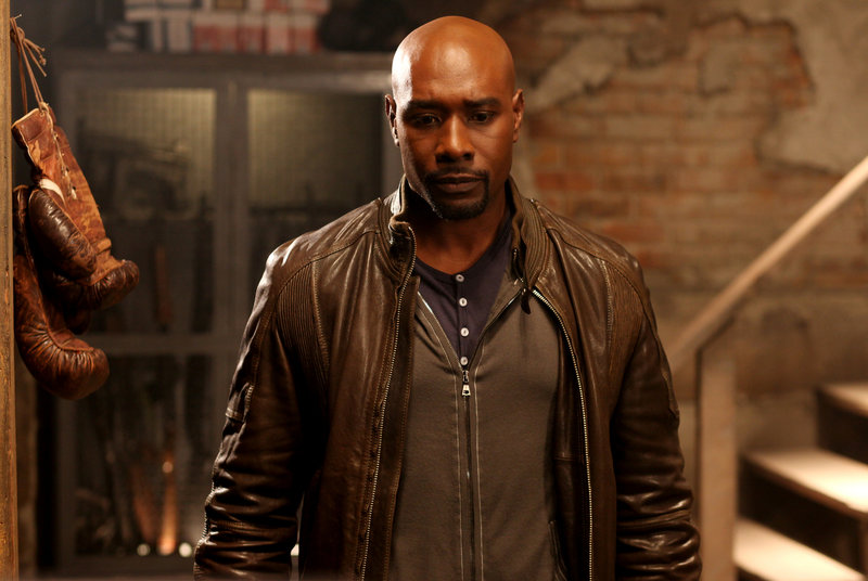 V - Die Besucher: Die Ketzergabel (Heretic's Fork) [S01E09] – TV ...