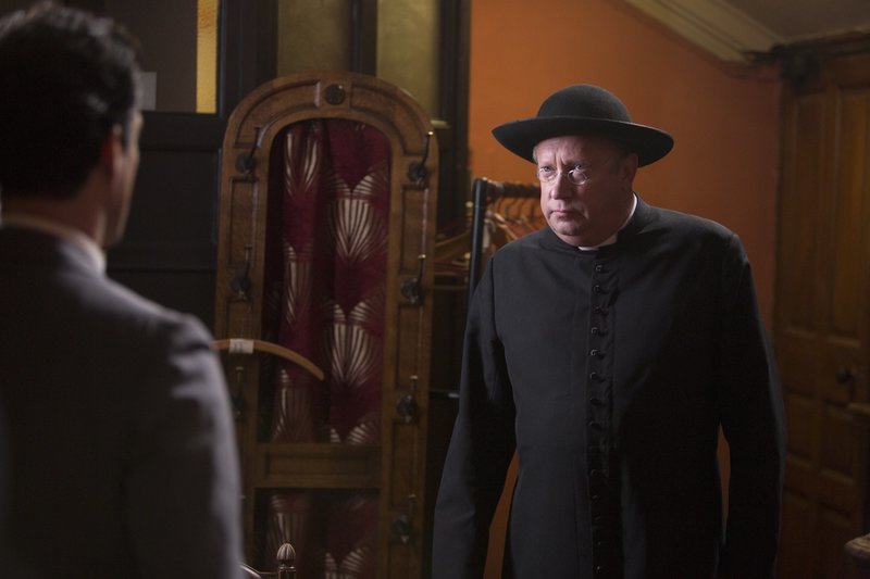 Father Brown (2013): Das Gemälde (The Judgement of Man) [S03E10] – TV ...