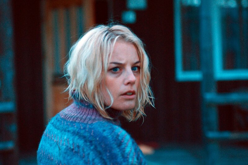 [01x01] Weiße Nacht (Det blod som spillts) - Rebecka Martinsson – TV ...