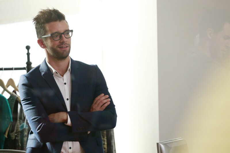 [06x07] Mit anderen Augen und ganzem Herzen (Queer Eyes, Full Hearts ...