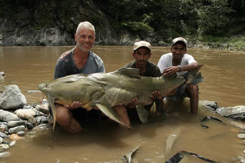 Fluss-Monster Bilder - TV Wunschliste