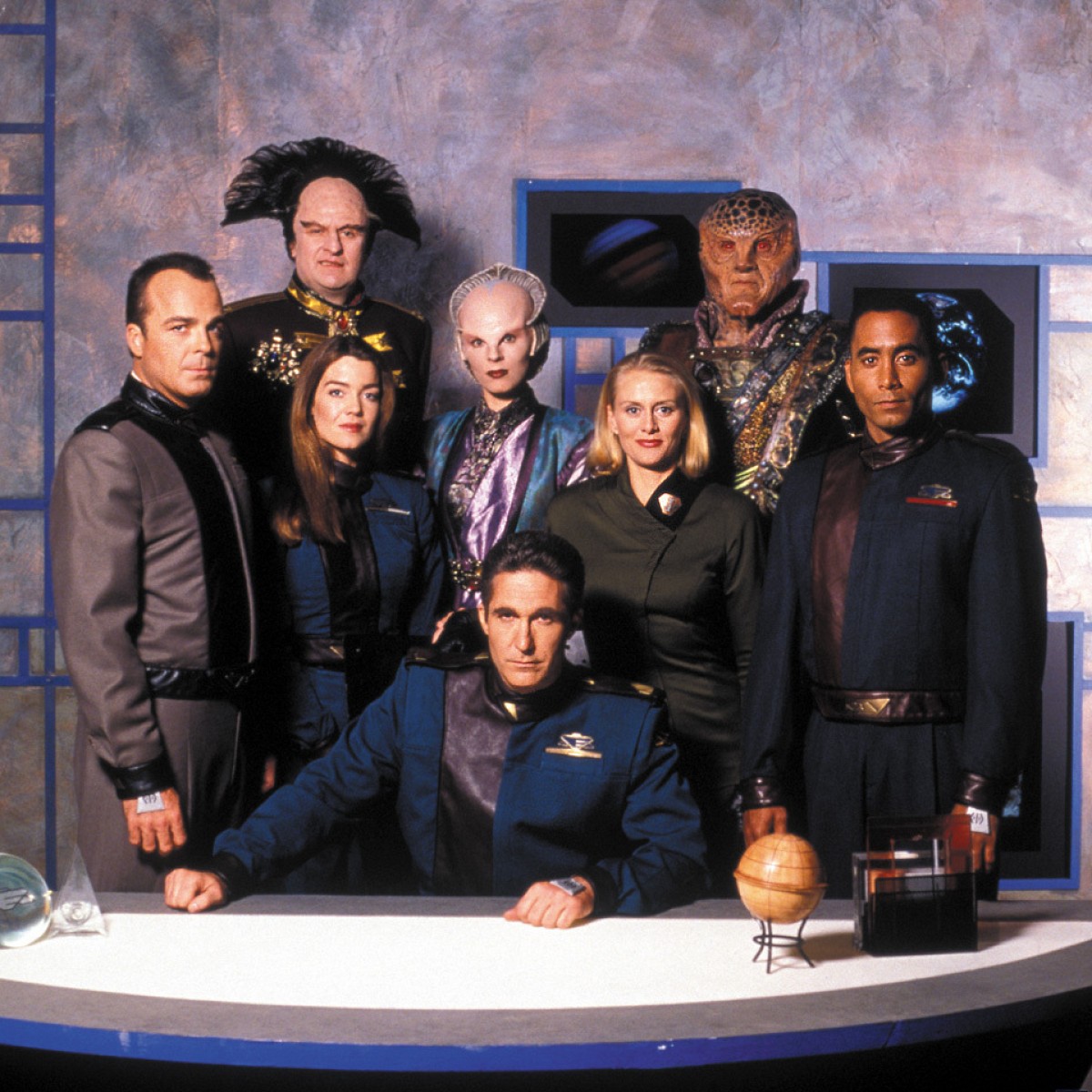 "Babylon 5": Tele 5 wiederholt Sci-Fi-Klassiker ab Ende Juli - Tägliche ...