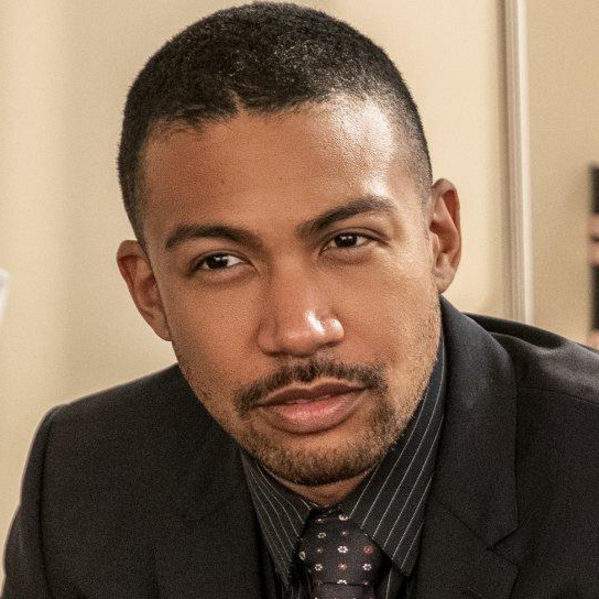 Charles Michael Davis ("The Originals") neuer Hauptdarsteller bei "For ...
