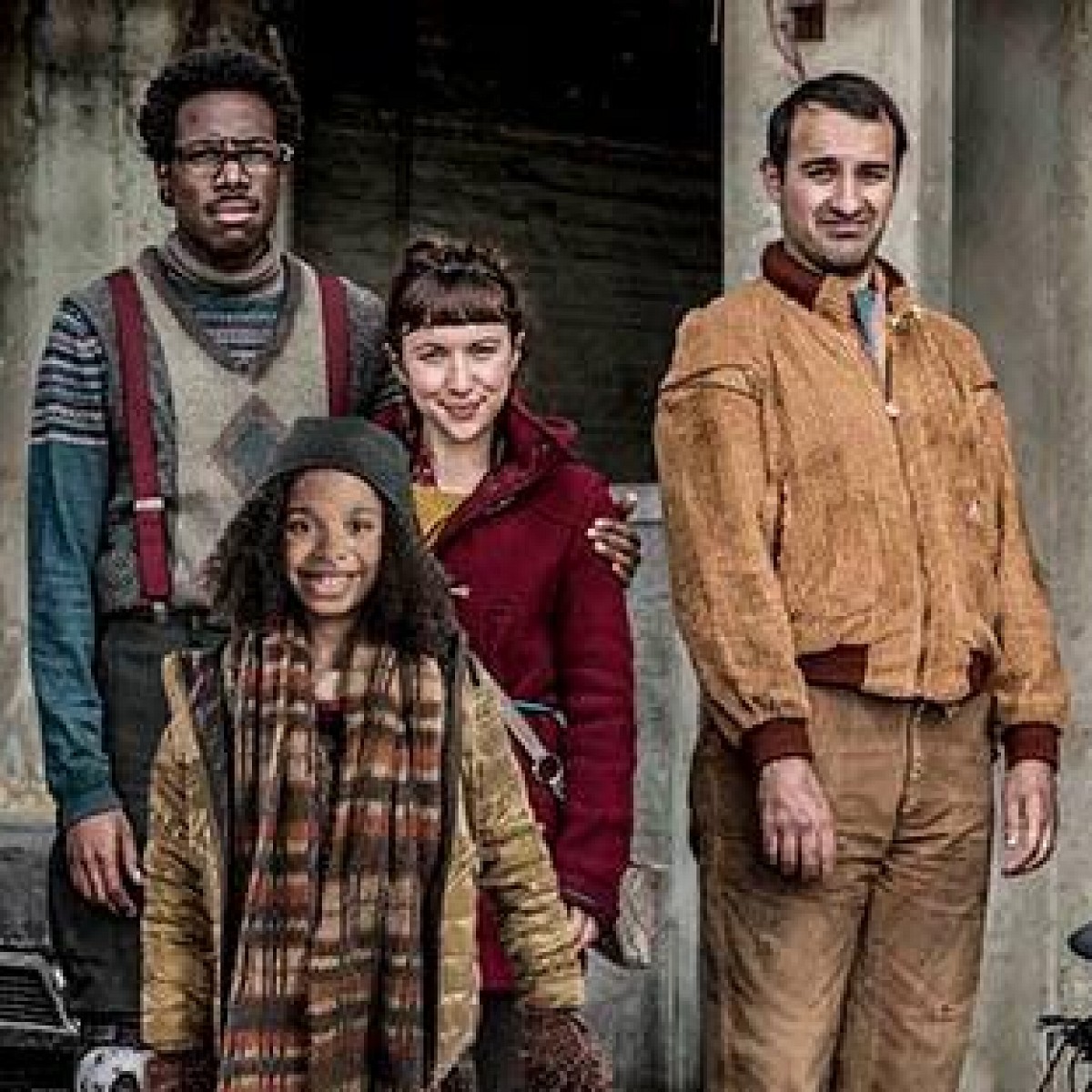 "Cockroaches": ITV2 zeigt postapokalyptische Comedy - Trailer zur ...