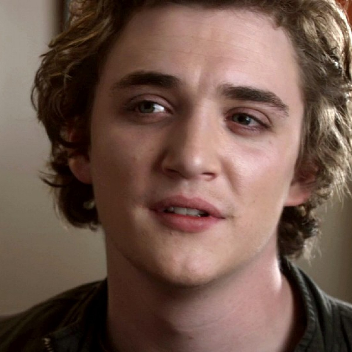 "Outsiders": Kyle Gellner spielt weisen Hillbilly - "Veronica Mars ...