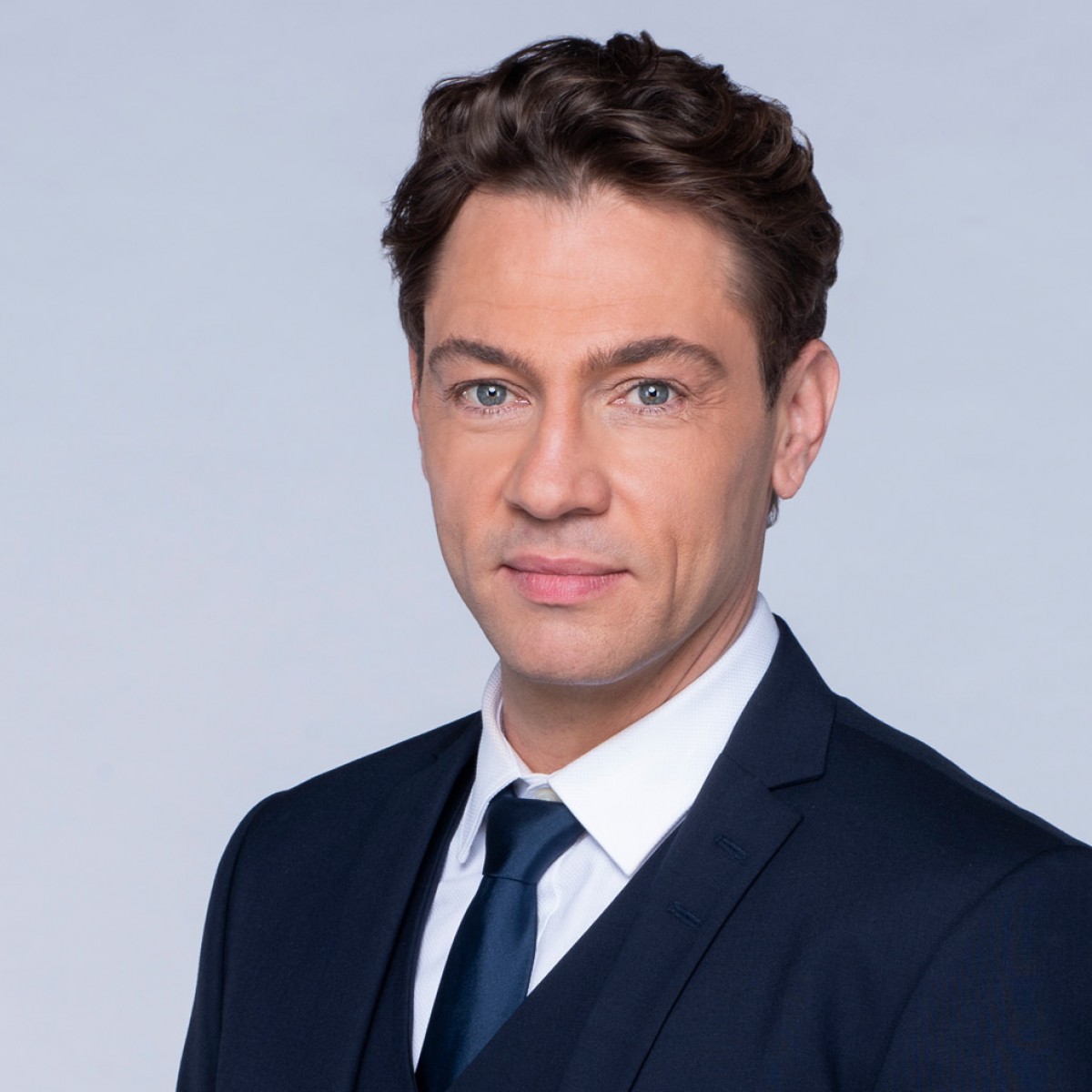 "Rote Rosen": Maren Gilzer, Leander Lichti und ein "Masked Singer" zu ...