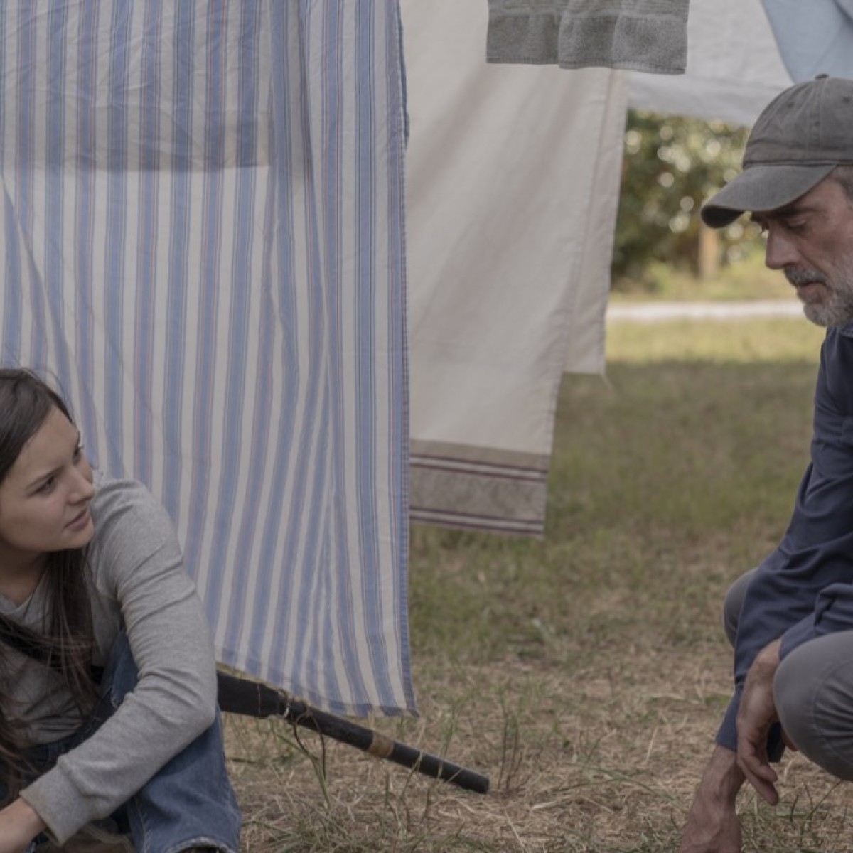 TV-Kritik/Review: "The Walking Dead": In Alexandria fallen die "Masken ...