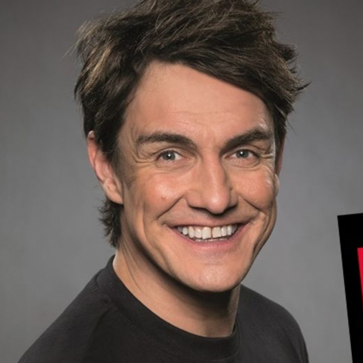 Matze Knop macht Jahresrückblick aus seinem Home Office ...