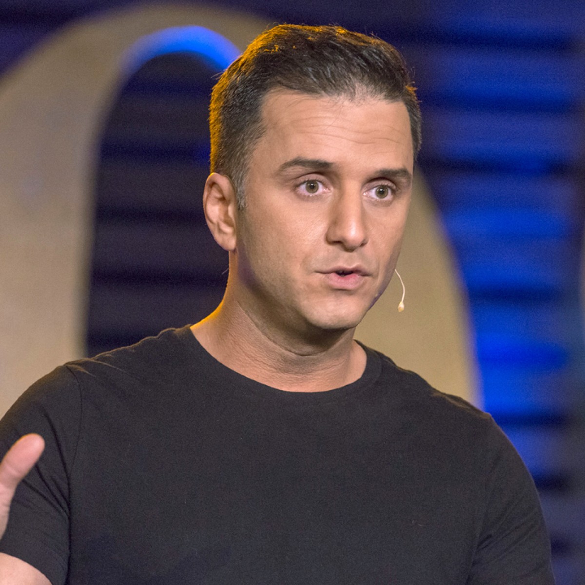 Özcan Cosar bekommt eigene Comedyshow im SWR - Neue Comedy-Talkshow im ...