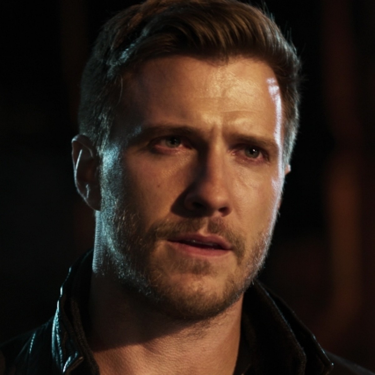Patrick Heusinger neben Stana Katic ("Castle") in "Absentia" - "Jack ...