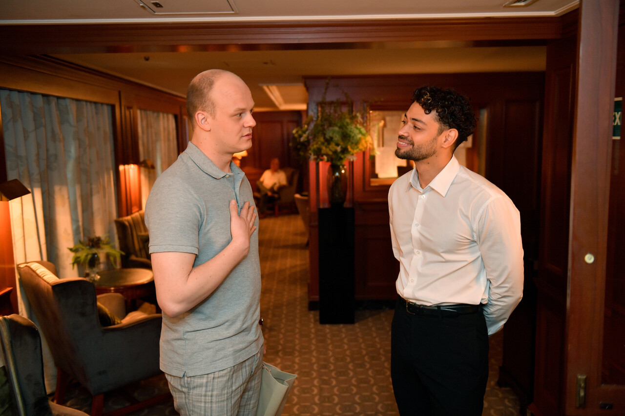 "Das Traumschiff": Das passiert auf den Weihnachts- und Neujahrsreisen 2024/25 - Wigald Boning ...